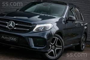Zils Mercedes-Benz GLE 350 2018 Tukums, ar dzinēja tilpumu 3.00 L un nobraukumu 120 tūkst. km par 34490 €, foto 4 vietnē AUTOMOTO.COM.LV
