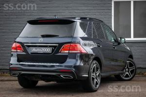 Zils Mercedes-Benz GLE 350 2018 Tukums, ar dzinēja tilpumu 3.00 L un nobraukumu 120 tūkst. km par 34490 €, foto 5 vietnē AUTOMOTO.COM.LV