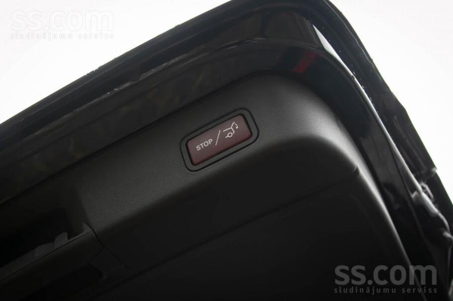 Zils Mercedes-Benz GLE 350 2018 Rīga, ar dzinēja tilpumu 3.00 L un nobraukumu 124 tūkst. km par 28900 €, foto 12 vietnē AUTOMOTO.COM.LV