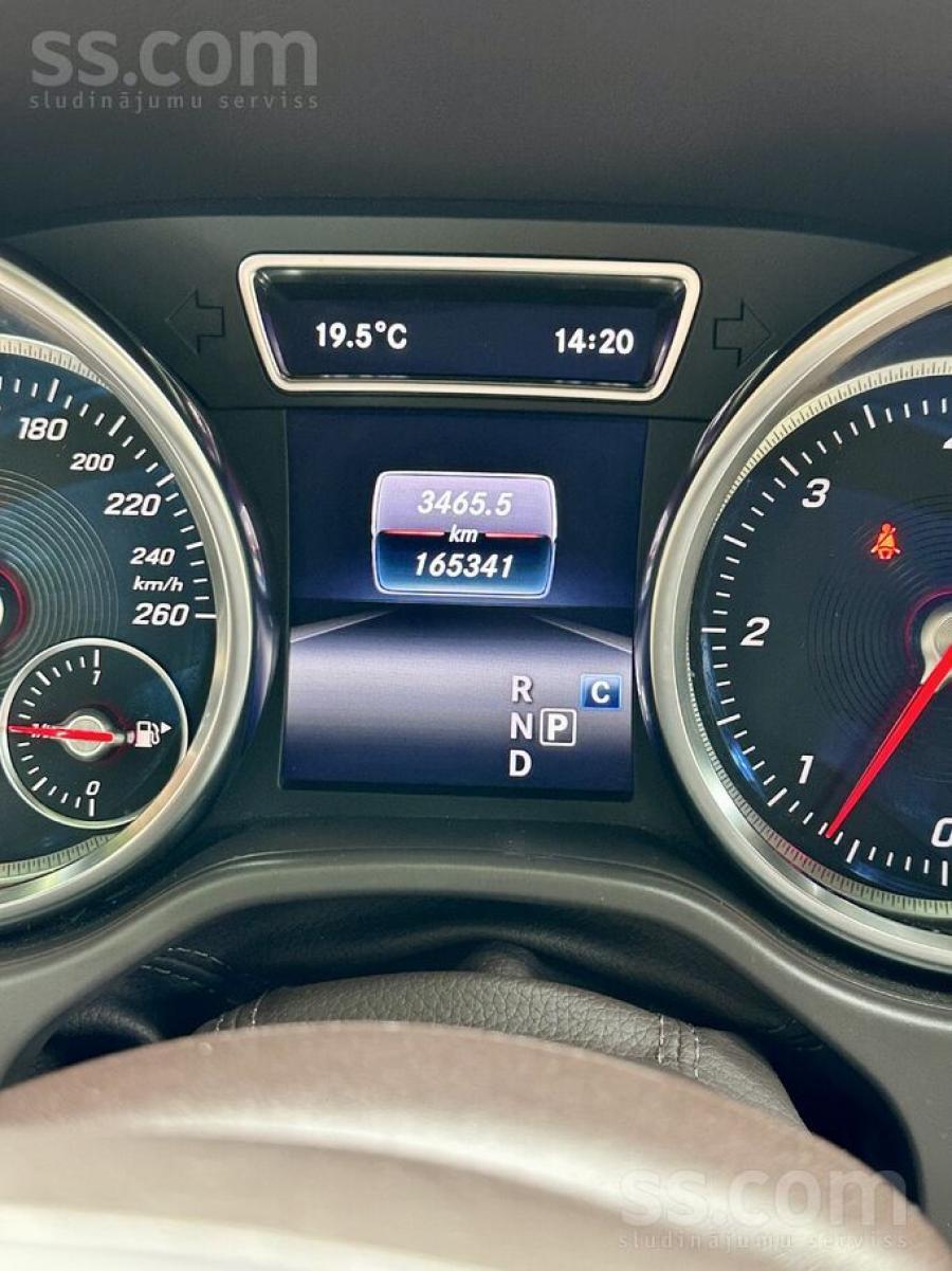 Синий Мерседес ГЛE 350 2018 в Цесис, объемом двигателя 3.00 л и пробегом 165 тыс. км за 24500 €, фото 13 на AUTOMOTO.COM.LV