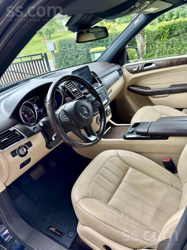 Zils Mercedes-Benz GLE 350 2018 Cēsis, ar dzinēja tilpumu 3.00 L un nobraukumu 165 tūkst. km par 24500 €, foto 9 vietnē AUTOMOTO.COM.LV