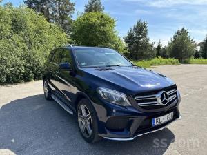 Zils Mercedes-Benz GLE 350 2019 Jūrmala, ar dzinēja tilpumu 3.00 L un nobraukumu 134 tūkst. km par 29500 €, foto  vietnē AUTOMOTO.COM.LV