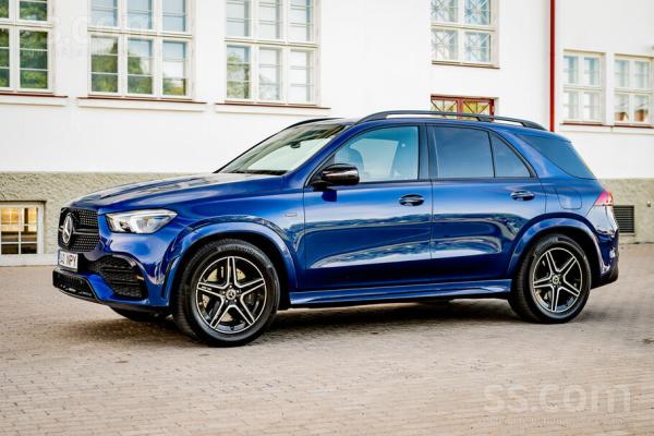 Blue Mercedes-Benz GLE 350 2020 in Tallinn, with an engine capacity of 2.00 L and mileage of 164 thousand km for 43500 €, photo 4 on AUTOMOTO.COM.LV