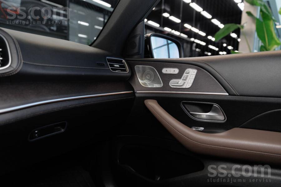 Zils Mercedes-Benz GLE 350 2020 Rīga, ar dzinēja tilpumu 3.00 L un nobraukumu 193 tūkst. km par 56000 €, foto 15 vietnē AUTOMOTO.COM.LV