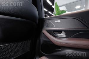 Zils Mercedes-Benz GLE 350 2020 Rīga, ar dzinēja tilpumu 3.00 L un nobraukumu 193 tūkst. km par 56000 €, foto 21 vietnē AUTOMOTO.COM.LV