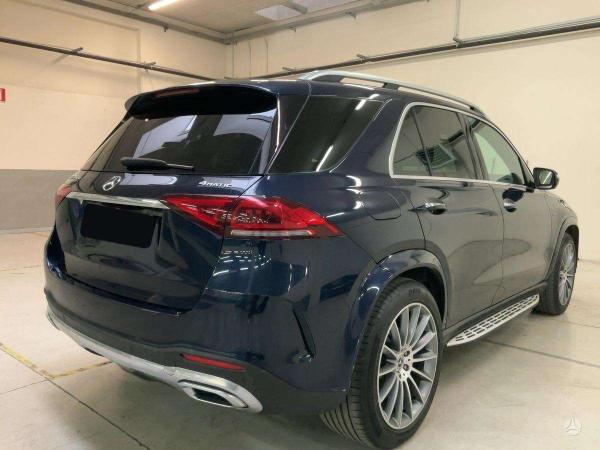 Blue Mercedes-Benz GLE 350 2021 in Vilnius, with an engine capacity of 1.95 L and mileage of 119 thousand km for 48600 €, photo 6 on AUTOMOTO.COM.LV