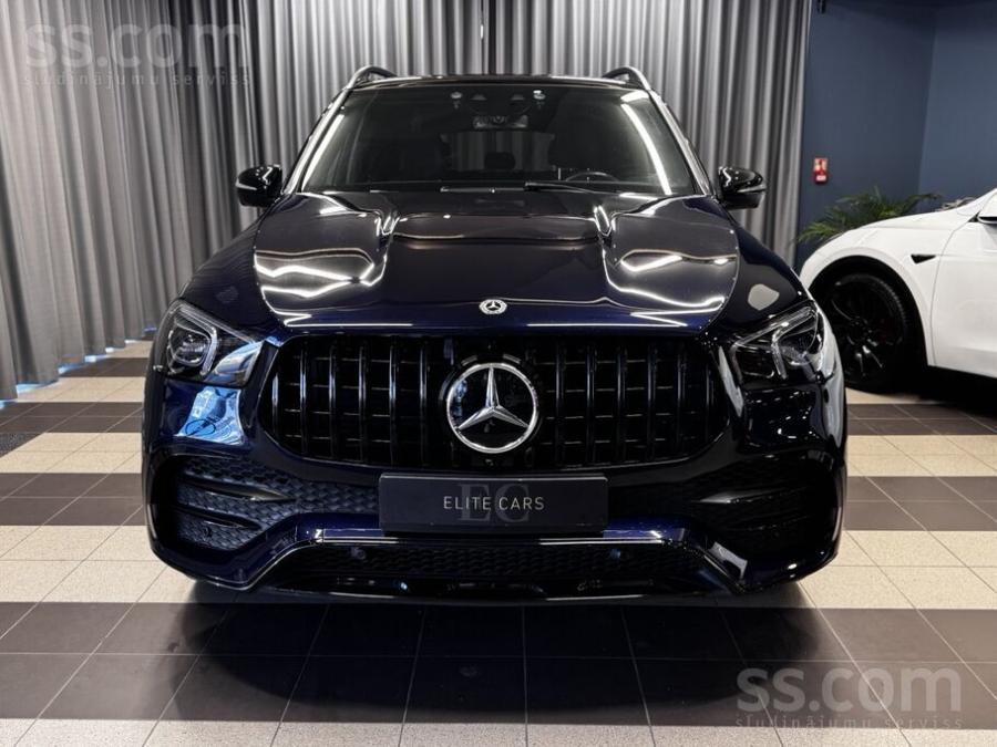 Blue Mercedes-Benz GLE 350 2021 in Riga, with an engine capacity of 2.00 L and mileage of 122 thousand km for 53990 €, photo 2 on AUTOMOTO.COM.LV