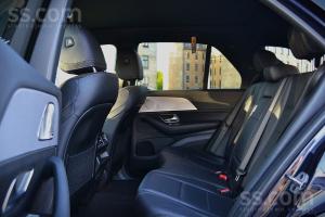 Zils Mercedes-Benz GLE 350 2021 Rīga, ar dzinēja tilpumu 2.00 L un nobraukumu 129 tūkst. km par 50900 €, foto 13 vietnē AUTOMOTO.COM.LV