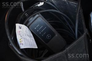 Zils Mercedes-Benz GLE 350 2021 Rīga, ar dzinēja tilpumu 2.00 L un nobraukumu 129 tūkst. km par 50900 €, foto 24 vietnē AUTOMOTO.COM.LV