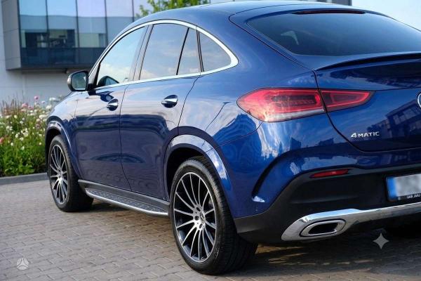 Blue Mercedes-Benz GLE 350 2021 in Vilnius, with an engine capacity of 1.95 L and mileage of 122 thousand km for 48000 €, photo 5 on AUTOMOTO.COM.LV