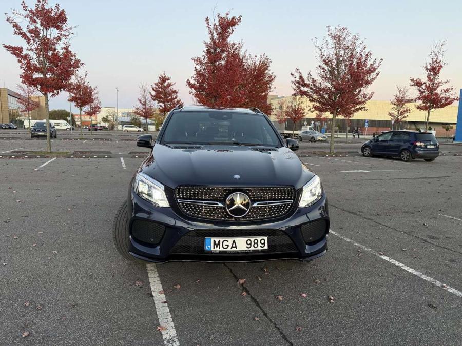Zils Mercedes-Benz GLE 350 2016 Klaipėda, ar dzinēja tilpumu 2.99 L un nobraukumu 117 tūkst. km par 25900 €, foto 6 vietnē AUTOMOTO.COM.LV