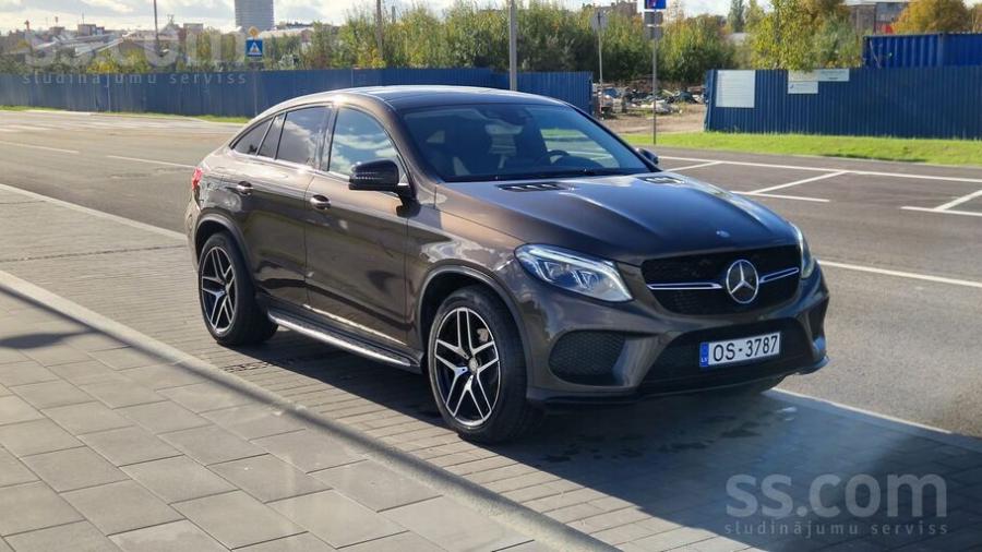 Коричневый Мерседес ГЛE 350 2016 в Рига, объемом двигателя 3.00 л и пробегом 210 тыс. км за 25500 €, фото 4 на AUTOMOTO.COM.LV