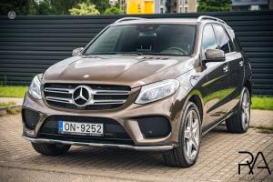 Brūns Mercedes-Benz GLE 350 2016 Rīga, ar dzinēja tilpumu 2.99 L un nobraukumu 183 tūkst. km par 22990 €, foto  vietnē AUTOMOTO.COM.LV