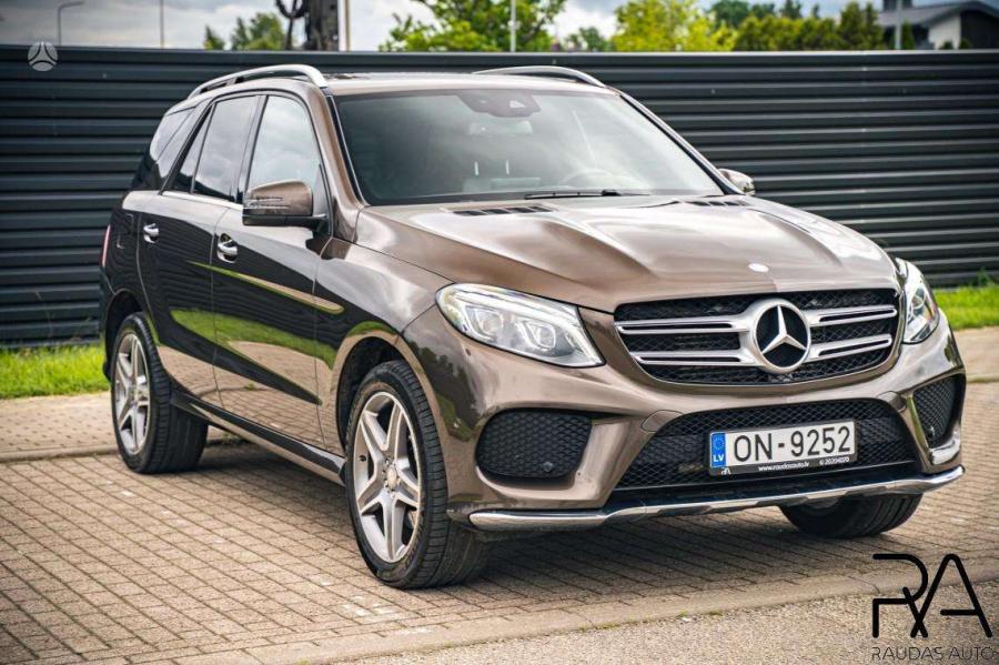 Brūns Mercedes-Benz GLE 350 2016 Rīga, ar dzinēja tilpumu 2.99 L un nobraukumu 183 tūkst. km par 22990 €, foto 4 vietnē AUTOMOTO.COM.LV
