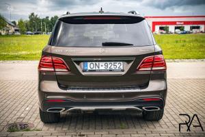 Brūns Mercedes-Benz GLE 350 2016 Rīga, ar dzinēja tilpumu 2.99 L un nobraukumu 183 tūkst. km par 22990 €, foto 6 vietnē AUTOMOTO.COM.LV