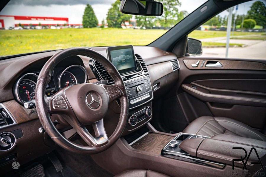 Brūns Mercedes-Benz GLE 350 2016 Rīga, ar dzinēja tilpumu 2.99 L un nobraukumu 183 tūkst. km par 22990 €, foto 12 vietnē AUTOMOTO.COM.LV