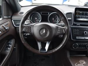 Brūns Mercedes-Benz GLE 350 2018 Rīga, ar dzinēja tilpumu 3.00 L un nobraukumu 210 tūkst. km par 26900 €, foto 11 vietnē AUTOMOTO.COM.LV