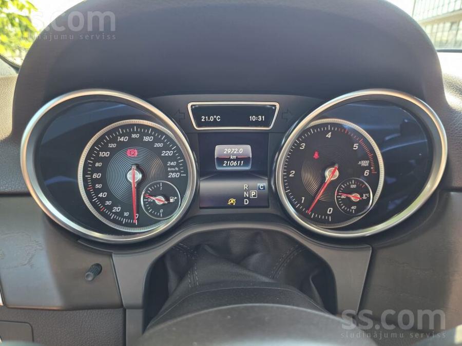 Brown Mercedes-Benz GLE 350 2018 in Riga, with an engine capacity of 3.00 L and mileage of 210 thousand km for 23700 €, photo 16 on AUTOMOTO.COM.LV