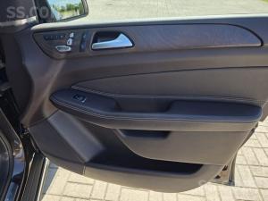 Brown Mercedes-Benz GLE 350 2018 in Riga, with an engine capacity of 3.00 L and mileage of 210 thousand km for 23700 €, photo 19 on AUTOMOTO.COM.LV