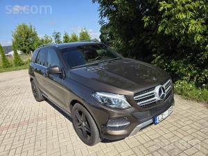 Brown Mercedes-Benz GLE 350 2018 in Riga, with an engine capacity of 3.00 L and mileage of 210 thousand km for 23700 €, photo 24 on AUTOMOTO.COM.LV