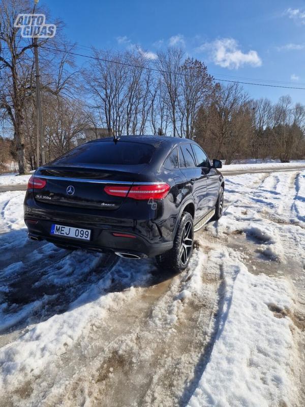 Mercedes-Benz GLE 350 2017 in Siauliai, with an engine capacity of 3.00 L and mileage of 166 thousand km for 25000 €, photo 3 on AUTOMOTO.COM.LV