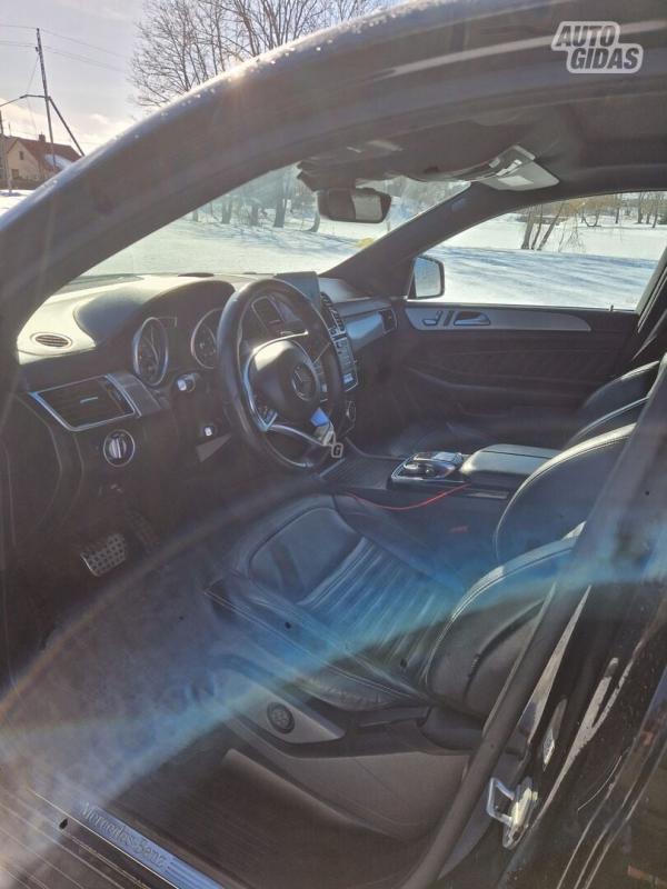 Mercedes-Benz GLE 350 2017 in Siauliai, with an engine capacity of 3.00 L and mileage of 166 thousand km for 25000 €, photo 6 on AUTOMOTO.COM.LV