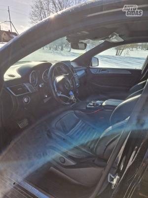 Mercedes-Benz GLE 350 2017 in Siauliai, with an engine capacity of 3.00 L and mileage of 166 thousand km for 25000 €, photo 7 on AUTOMOTO.COM.LV