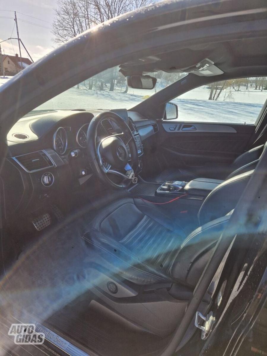 Mercedes-Benz GLE 350 2017 in Siauliai, with an engine capacity of 3.00 L and mileage of 190 thousand km for 24500 €, photo 6 on AUTOMOTO.COM.LV