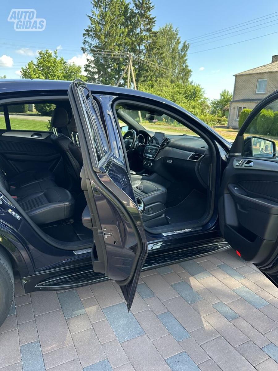 Mercedes-Benz GLE 350 2016 in Sakiai, with an engine capacity of 3.00 L and mileage of 117 thousand km for 41000 €, photo 10 on AUTOMOTO.COM.LV