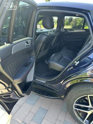 Mercedes-Benz GLE 350 2016 in Sakiai, with an engine capacity of 3.00 L and mileage of 117 thousand km for 41000 €, photo 12 on AUTOMOTO.COM.LV