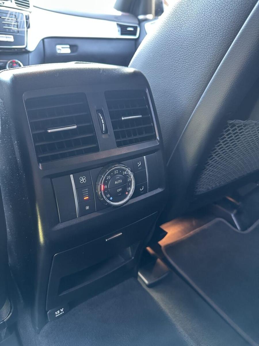 Mercedes-Benz GLE 350 2016 in Sakiai, with an engine capacity of 3.00 L and mileage of 117 thousand km for 41000 €, photo 15 on AUTOMOTO.COM.LV
