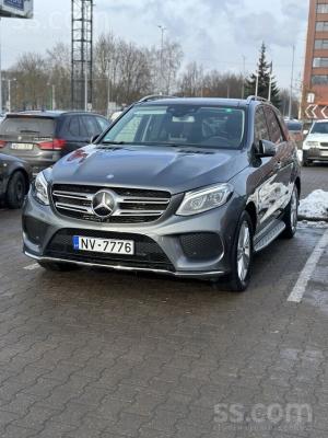 Mercedes-Benz GLE 350 2016 in Riga, with an engine capacity of 3.00 L and mileage of 237 thousand km for 20750 €, photo 3 on AUTOMOTO.COM.LV