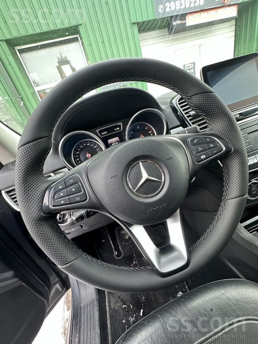 Mercedes-Benz GLE 350 2016 in Riga, with an engine capacity of 3.00 L and mileage of 237 thousand km for 20750 €, photo 5 on AUTOMOTO.COM.LV