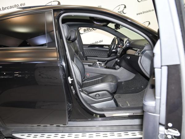 Mercedes-Benz GLE 350 2016 in Vilnius, with an engine capacity of 2.99 L and mileage of 130 thousand km for 28900 €, photo 4 on AUTOMOTO.COM.LV