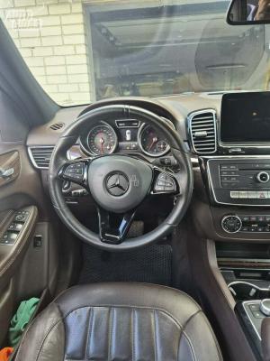 Mercedes-Benz GLE 350 2017 in Marijampole, with an engine capacity of 3.00 L and mileage of 323 thousand km for 19200 €, photo 7 on AUTOMOTO.COM.LV