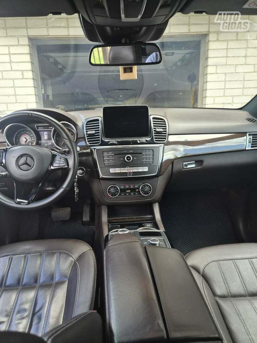 Mercedes-Benz GLE 350 2017 in Marijampole, with an engine capacity of 3.00 L and mileage of 323 thousand km for 19200 €, photo 10 on AUTOMOTO.COM.LV
