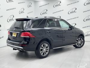 Mercedes-Benz GLE 350 2017 in Vilnius, with an engine capacity of 3.50 L and mileage of 295 thousand km for 14900 €, photo 3 on AUTOMOTO.COM.LV