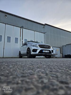 Mercedes-Benz GLE 350 2018 Mažeikiai, ar dzinēja tilpumu 3.00 L un nobraukumu 163 tūkst. km par 21500 €, foto  vietnē AUTOMOTO.COM.LV