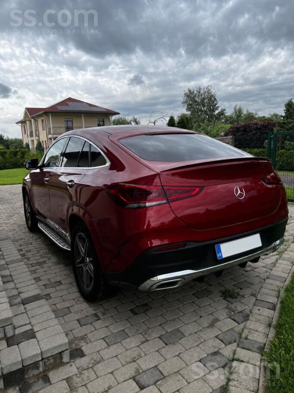 Мерседес ГЛE 350 2021 в Рига на AUTOMOTO.COM.LV Зеленый Мерседес ГЛE 350 2021 в Рига, объемом двигателя 3.00 л и пробегом 70 тыс. км за 58500 €, фото 11 на AUTOMOTO.COM.LV