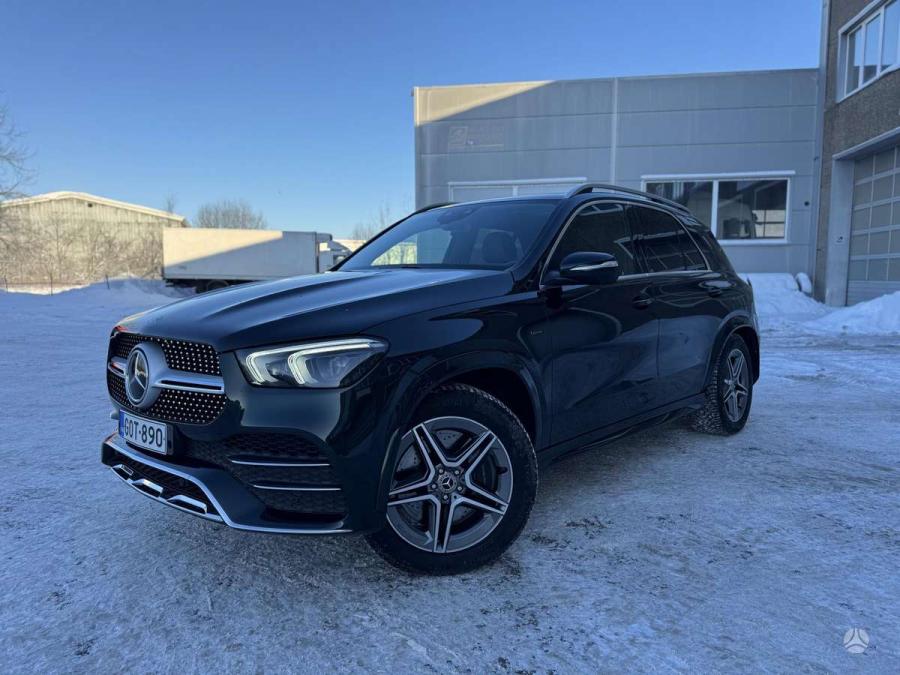 Zaļš Mercedes-Benz GLE 350 2020 Viļņa, ar dzinēja tilpumu 2.00 L un nobraukumu 102 tūkst. km par 43900 €, foto 8 vietnē AUTOMOTO.COM.LV