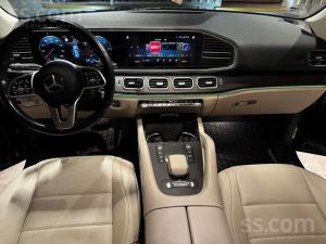 Green Mercedes-Benz GLE 350 2020 in Riga, with an engine capacity of 3.00 L and mileage of 97 thousand km for 49900 €, photo 19 on AUTOMOTO.COM.LV