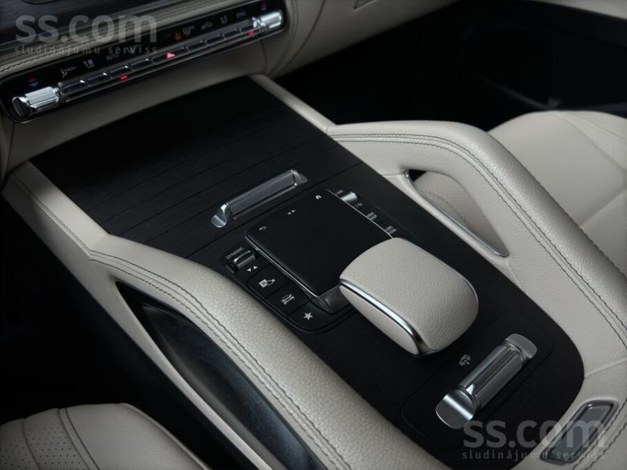 Зеленый Мерседес ГЛE 350 2020 в Рига, объемом двигателя 3.00 л и пробегом 98 тыс. км за 51900 €, фото 10 на AUTOMOTO.COM.LV