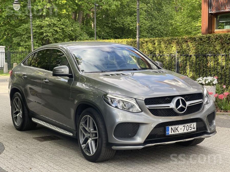 Pelēks Mercedes-Benz GLE 350 2015 Rīga, ar dzinēja tilpumu 3.00 L un nobraukumu 144 tūkst. km par 25900 €, foto 4 vietnē AUTOMOTO.COM.LV