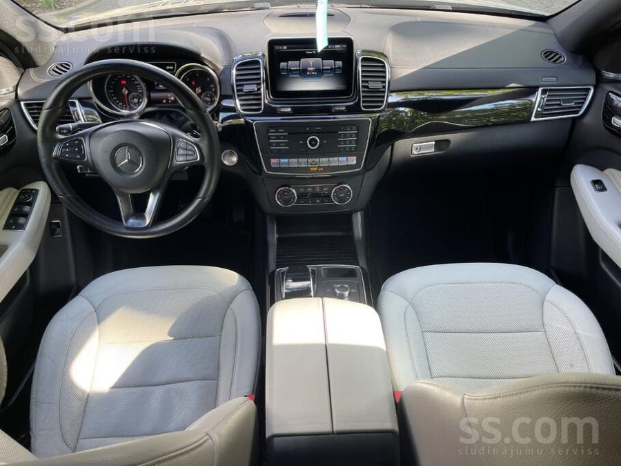 Pelēks Mercedes-Benz GLE 350 2015 Rīga, ar dzinēja tilpumu 3.00 L un nobraukumu 144 tūkst. km par 25900 €, foto 8 vietnē AUTOMOTO.COM.LV