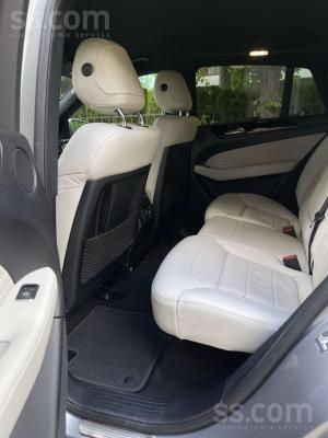 Pelēks Mercedes-Benz GLE 350 2015 Rīga, ar dzinēja tilpumu 3.00 L un nobraukumu 144 tūkst. km par 25900 €, foto 10 vietnē AUTOMOTO.COM.LV