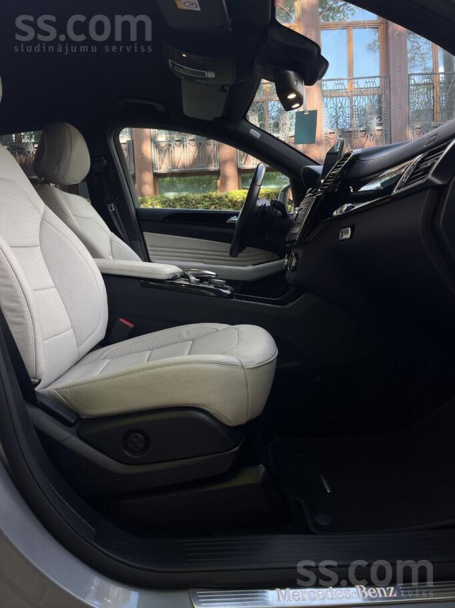 Pelēks Mercedes-Benz GLE 350 2015 Rīga, ar dzinēja tilpumu 3.00 L un nobraukumu 144 tūkst. km par 25900 €, foto 12 vietnē AUTOMOTO.COM.LV