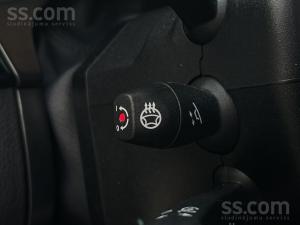 Pelēks Mercedes-Benz GLE 350 2015 Rīga, ar dzinēja tilpumu 3.00 L un nobraukumu 144 tūkst. km par 25900 €, foto 18 vietnē AUTOMOTO.COM.LV