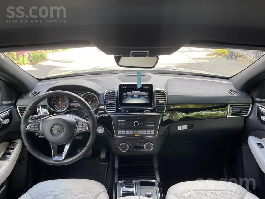 Pelēks Mercedes-Benz GLE 350 2015 Rīga, ar dzinēja tilpumu 3.00 L un nobraukumu 144 tūkst. km par 25900 €, foto 19 vietnē AUTOMOTO.COM.LV