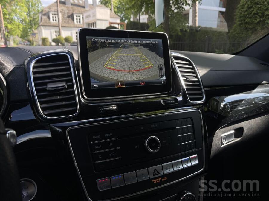 Pelēks Mercedes-Benz GLE 350 2015 Rīga, ar dzinēja tilpumu 3.00 L un nobraukumu 144 tūkst. km par 25900 €, foto 20 vietnē AUTOMOTO.COM.LV