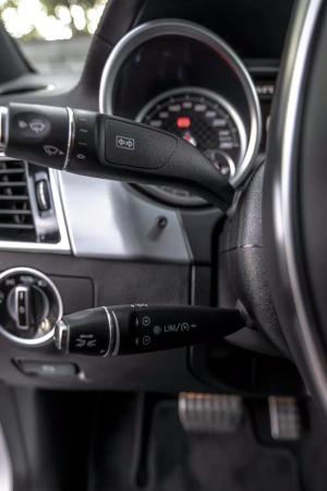 Grey Mercedes-Benz GLE 350 2015 in Jelgava, with an engine capacity of 3.00 L and mileage of 190 thousand km for 26900 €, photo 11 on AUTOMOTO.COM.LV